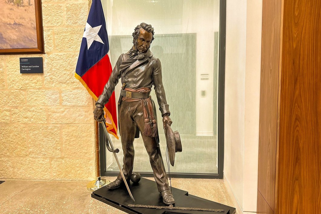 Unveiling of Lt. Colonel William Barret Travis Statue at The Alamo ...